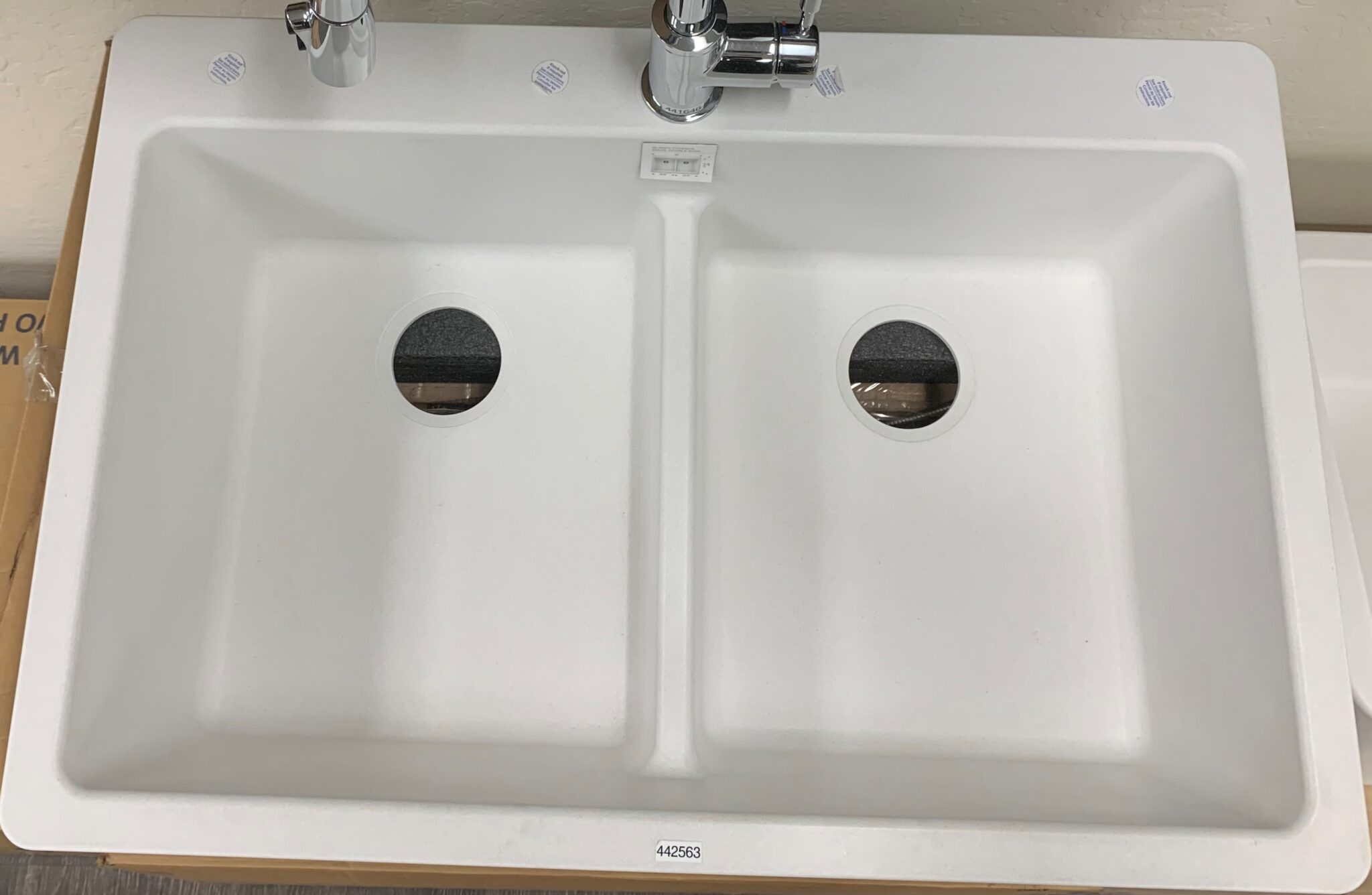 BLANCO DIAMOND™ GRANITE COMPOSITE SINK – 1-3/4 BOWL REVERSE WITH LOW ...